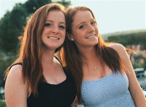 Redhead Sisters Scrolller