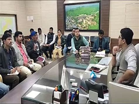 नगर परिषद क्षेत्र में कचरा उठाने वाले कचरा संग्रहण वाहनों पर लगेंगे