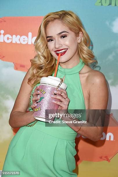131 Chachi Dancer Photos And High Res Pictures Getty Images
