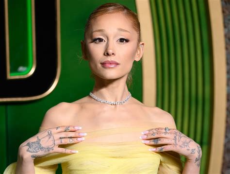 How Many Tattoos Does Ariana Grande Have Right Now Revealed And Updated Values 0 Photos