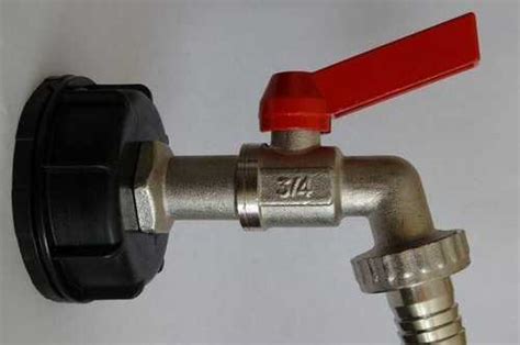 Еврокуб Переходник Кран Комплектующие Заглушка | Festima.Ru – частные ...