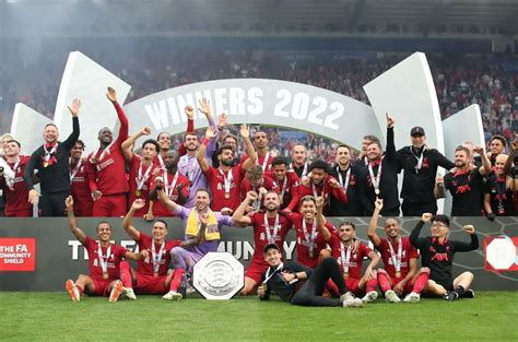 축구대신말해줘 알아두면 쓸모있는 축구지식 6편 파울로 디발라의 세레머니에 관한 숨겨진의미 유벤투스와 아르헨티나 국가대표팀에서 뛰고있는 파울로 디발라는 골을 넣을때면