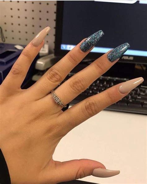 Acrylic Nails With Designs And Cool Ways To Wear Them Hike N Dip Acrylic Nail Shapes Ombre