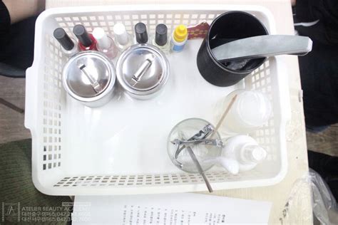 건조한겨울 푸석푸석해진 바디헤어 그리고 네일가지 보습 대전미용학원 아뜰리에뷰티아카데미