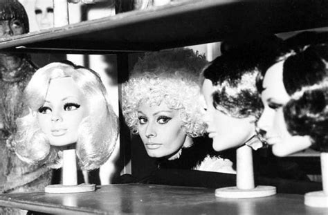 Sophia Loren Between Wigs 1970 Vintage News Daily