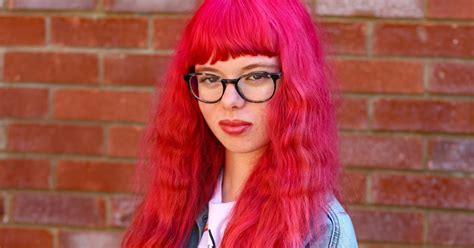 10 Problems Only People Who Dye Their Hair Bright Colours Will Understand A Beautiful Chaos