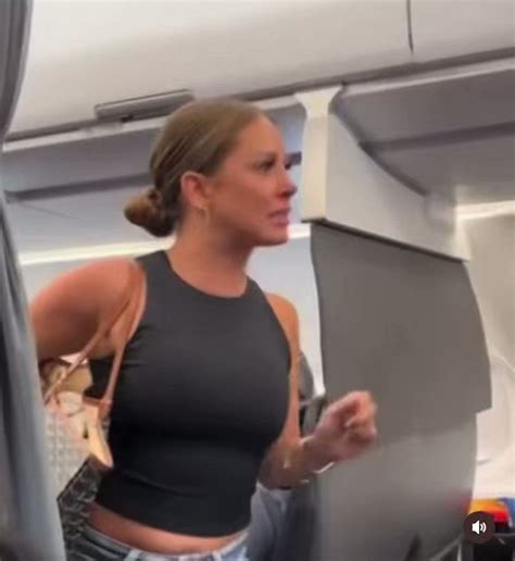 Ice Spice On Twitter Endless Fashion Is Predicted To Debut At 11 On Billboard Hot 100 If Y