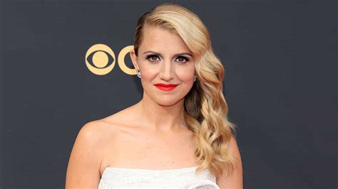 Annaleigh Ashford To Star In Paramount Original Drama Series Happy
