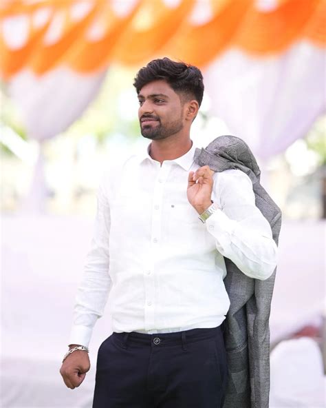 Umesh Thombre Just Clicks 📸 Photography Model Photo Newpost Thalaforareason