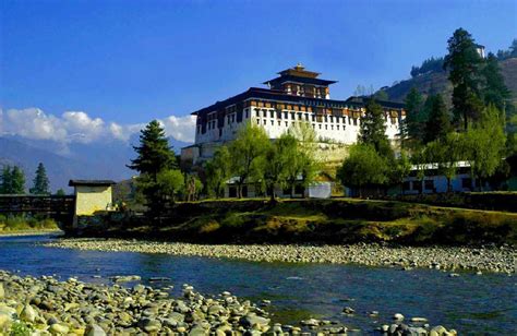 Rinpung Dzong Paro Bhutan Paro Dzong History Holidify