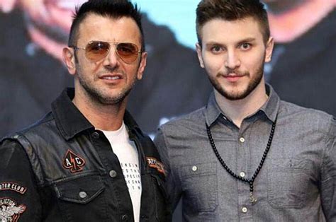 دورهمی بازیگران در کافه لوکس امین حیایی کافه وانیل امین حیایی کجاست