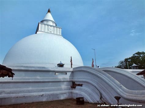 Kataragama Devalaya And Kiri Vehera