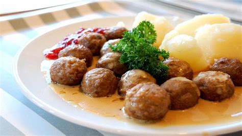 طرز تهیه کوفته ریز سوئدی شوت بولار خوشمزه با سس مخصوص