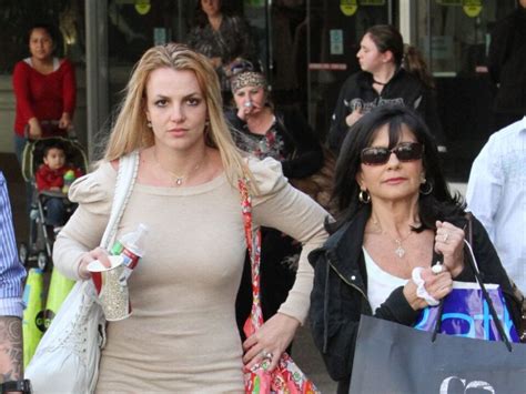 Britney Spears Curves Plies With Cryptic Post Deletes Thirst Trap Post To Kanye West S Fade