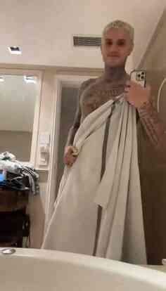 Borderless Wanda Nara Shared A Video Of Herself And Mauro Icardi Completely Naked In The Bathroom