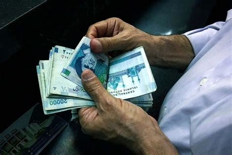 وام ۳۰ میلیون تومانی بازنشستگان چه زمانی واریز می‌شود؟