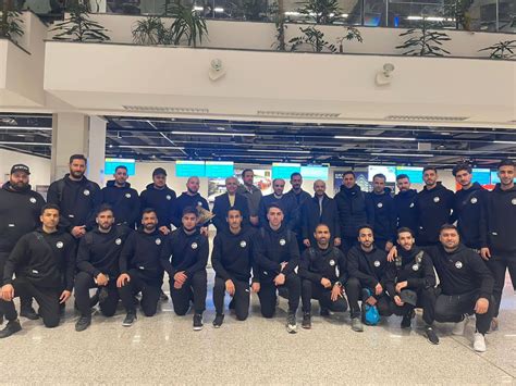 هاکی روی یخ قهرمانی جهان آیس من های ایران وارد سارایوو شدند طرفداری