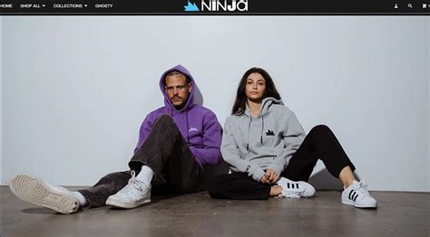 13 Examples Of Fixed Position Navigation In Web Design