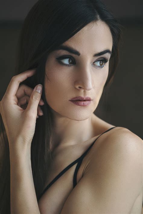 Model Q A DakotaLee Model Mayhem Blog