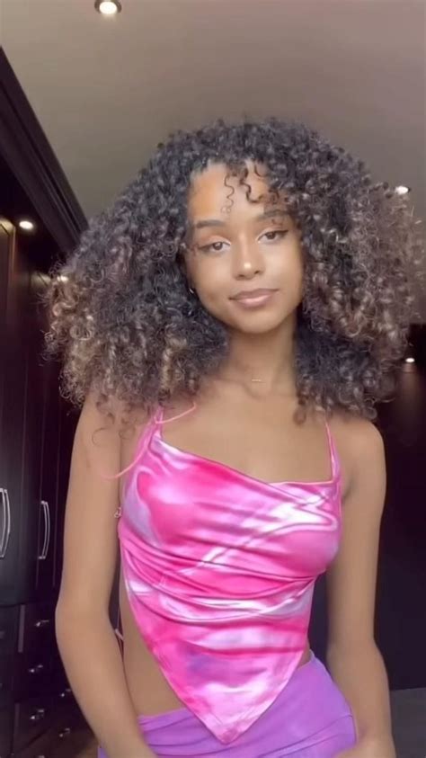 Tyla Edit Pretty People Famous Celebrity Couples Cute Curly Hairstyles