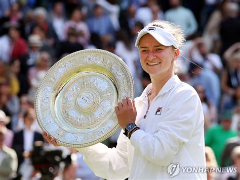 윔블던 우승 크레이치코바 여자 테니스 세계 랭킹 10위로 도약 한국경제