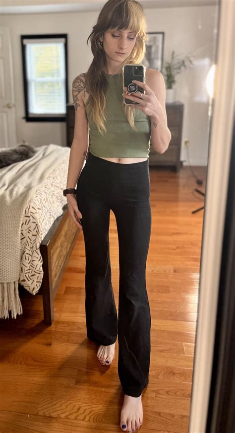My Toes Peeking Out Of My Bell Bottoms [oc] R Mirrorfeet