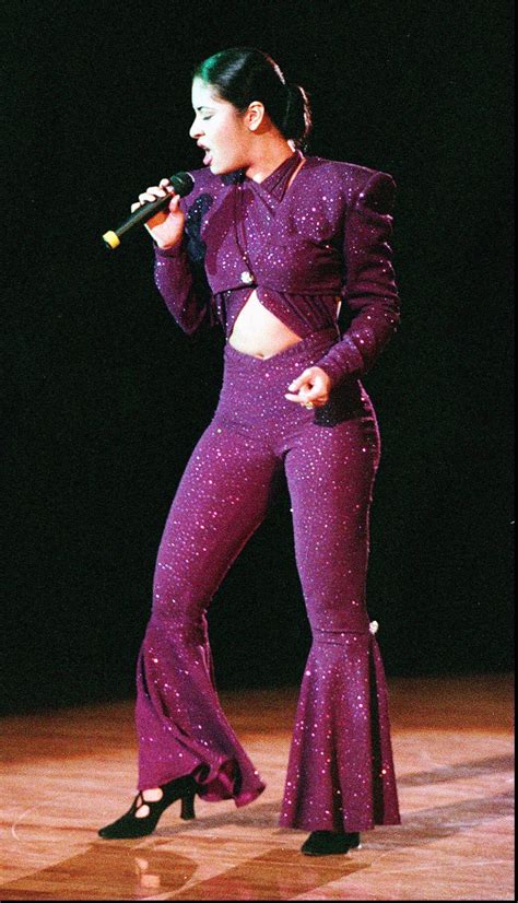 Selena Selena Quintanilla Outfits Selena Purple Outfit Selena