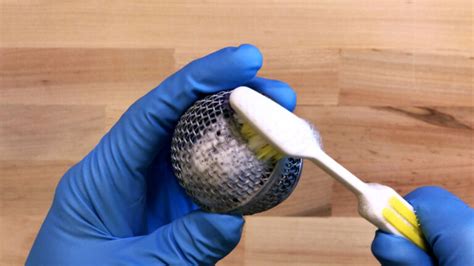 How To Get Water Out Of Microphone Quick Solutions