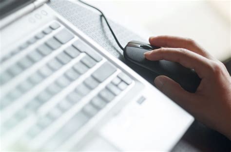 How To Clean A Dirty Computer Mouse