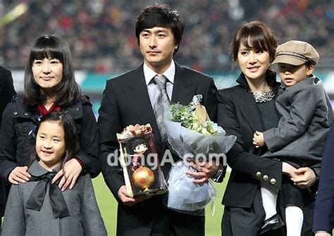 Sd포토 안정환 은퇴식도 가족과 함께~｜스포츠동아