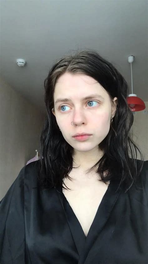 After Shower Scrolller