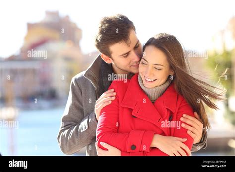 Woman Seduction Kiss Hi Res Stock Photography And Images Alamy