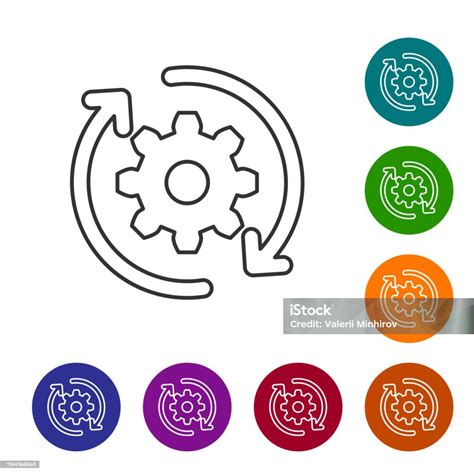 흰색 배경에 고립 된 워크플로 개념 라인 아이콘으로 회색 기어와 화살표 기어 다시 로드 기호입니다 벡터 일러스트 개념에 대한