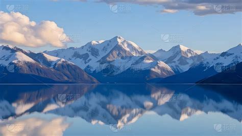 常规内容 风光系列雪山湖泊蓝天白云倒影素材 花瓣网