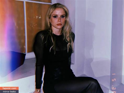 Erin Moriarty Aka Erinelairmoriarty Nude Leaks Onlyfans Photo Faponic