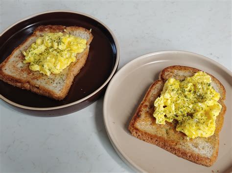스크램블에그 오픈 샌드위치 레시피