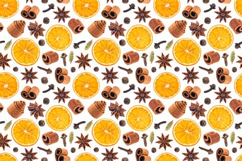 장식 크리스마스 향미료의 완벽 한 패턴입니다 흰색 배경에 고립 Mulled 와인에 대 한 성분입니다 계 피 말린 오렌지 딸기 스타 아니 스 0명에 대한 스톡 사진 및 기타