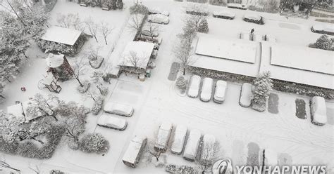 눈 덮인 아파트