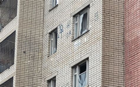 Окупанти влучили у багатоповерхівку у Херсоні портал новин Lb Ua