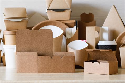 환경 친화적 인 골판지 상자 및 식품 포장 생분해성 종이로 만든 접을 수 있는 용기의 예 상자에 대한 스톡 사진 및 기타 이미지