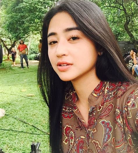 Profil Biodata Dan Foto Dewi Persik Biodata Dan Foto Selebritis