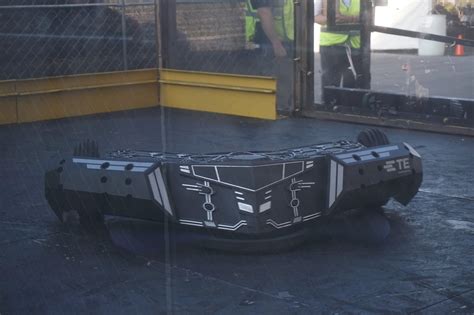 valkyrie has alternate armour configurations this season r battlebots