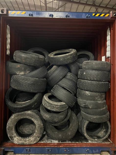 គយទប់ស្កាត់ការលួចនាំចូលដោយខុសច្បាប់នូវសំបកកង់រថយន្តចាស់ៗប្រើរួចចំនួន៤ទូកុងតឺន័រ សុីសុីថាមស៍