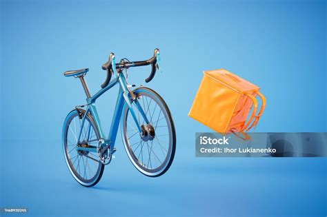 자전거로 음식 배달 파란색 배경에 음식을 위한 자전거와 택배 가방 3d 렌더링 가방에 대한 스톡 사진 및 기타 이미지 가방 깨끗한 나름 Istock