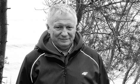 Mūžībā Devies Ilggadējais Meistarkomandas Celtnieks Handbolists