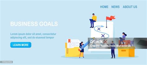 목표 달성 계획을 세우십시오 화이트보드에 사업 전략을 계획하는 사업가들 목표에 도달하기 위한 마케팅 전술 프로젝트 분석 차트