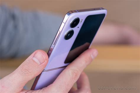 Oppo Find N2 Flip Review Design Build Quality Handling
