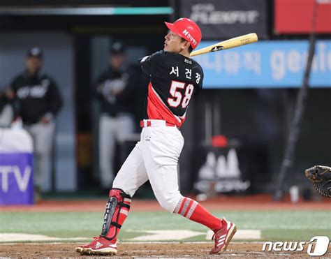 서건창 3안타 3타점 Kia Kt 5 1 누르고 전날 패배 설욕 뉴스1