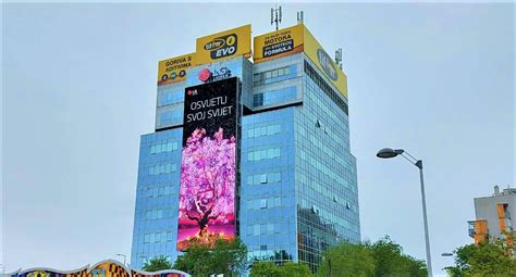 LED Display RINEO DIGITAL LED Display LCD Display Digital Advertisements