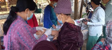 စေတုတ္တရာမြို့နယ် မြန်မာ့စီးပွားရေးဘဏ်၌ အငြိမ်းစားနိုင်ငံ့ဝန်ထမ်းများအား အခမဲ့ကျန်းမာရေးစောင့